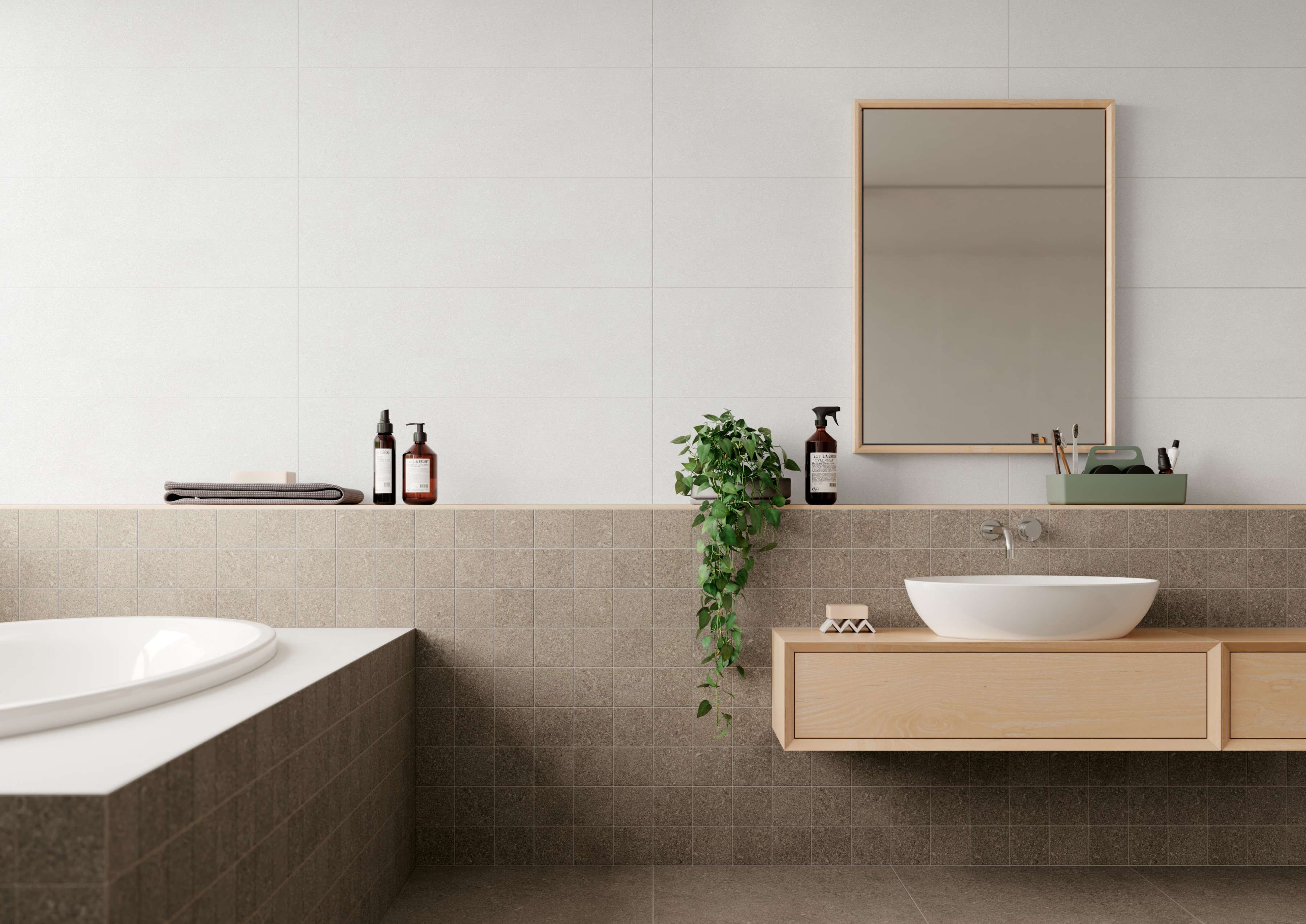 Kaip klijuoti plyteles vonioje?